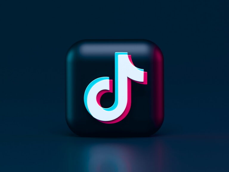 TikTok Beats YouTube With the Highest Average Daily User Time in 2025 ...